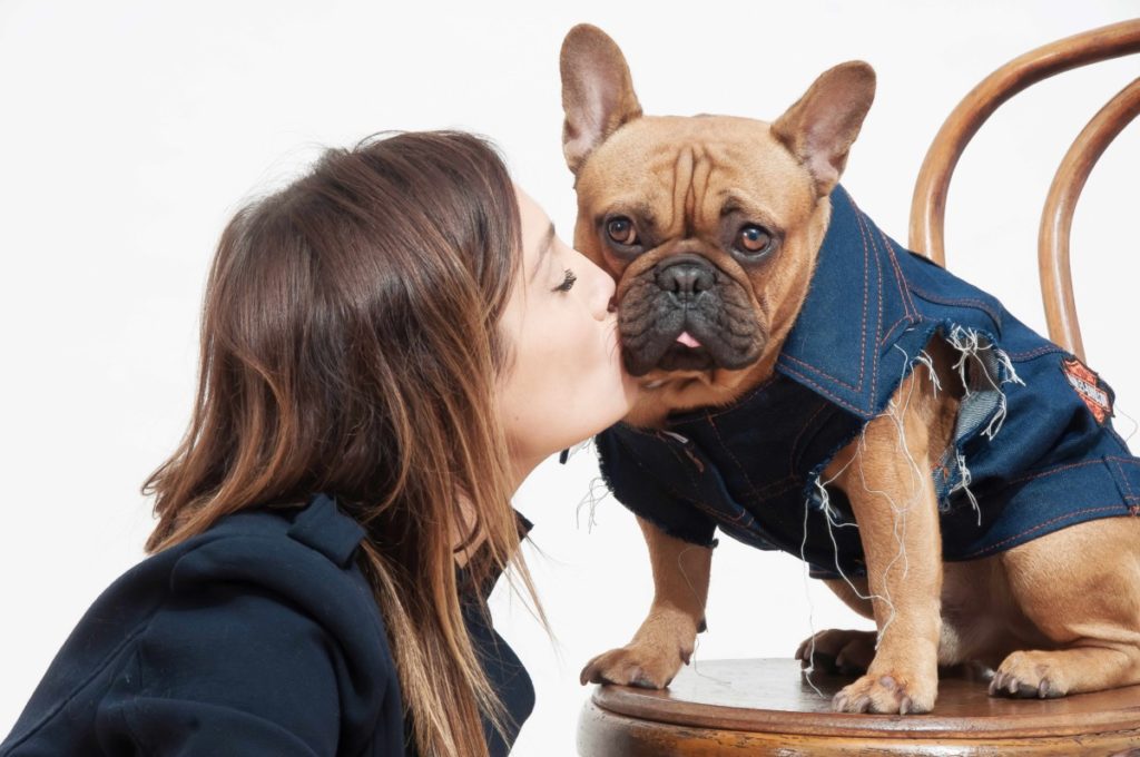 Mercedes Oviedo y Poncho - OhMyDog! Magazine